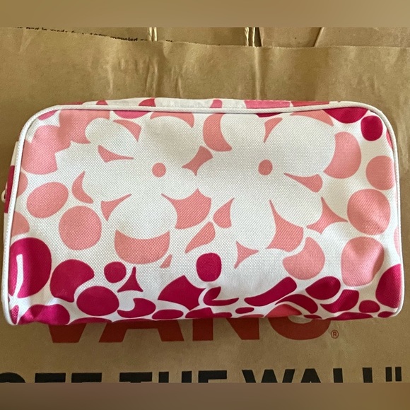 Clinique | Bags | Cosmetic Bag | Poshmark
